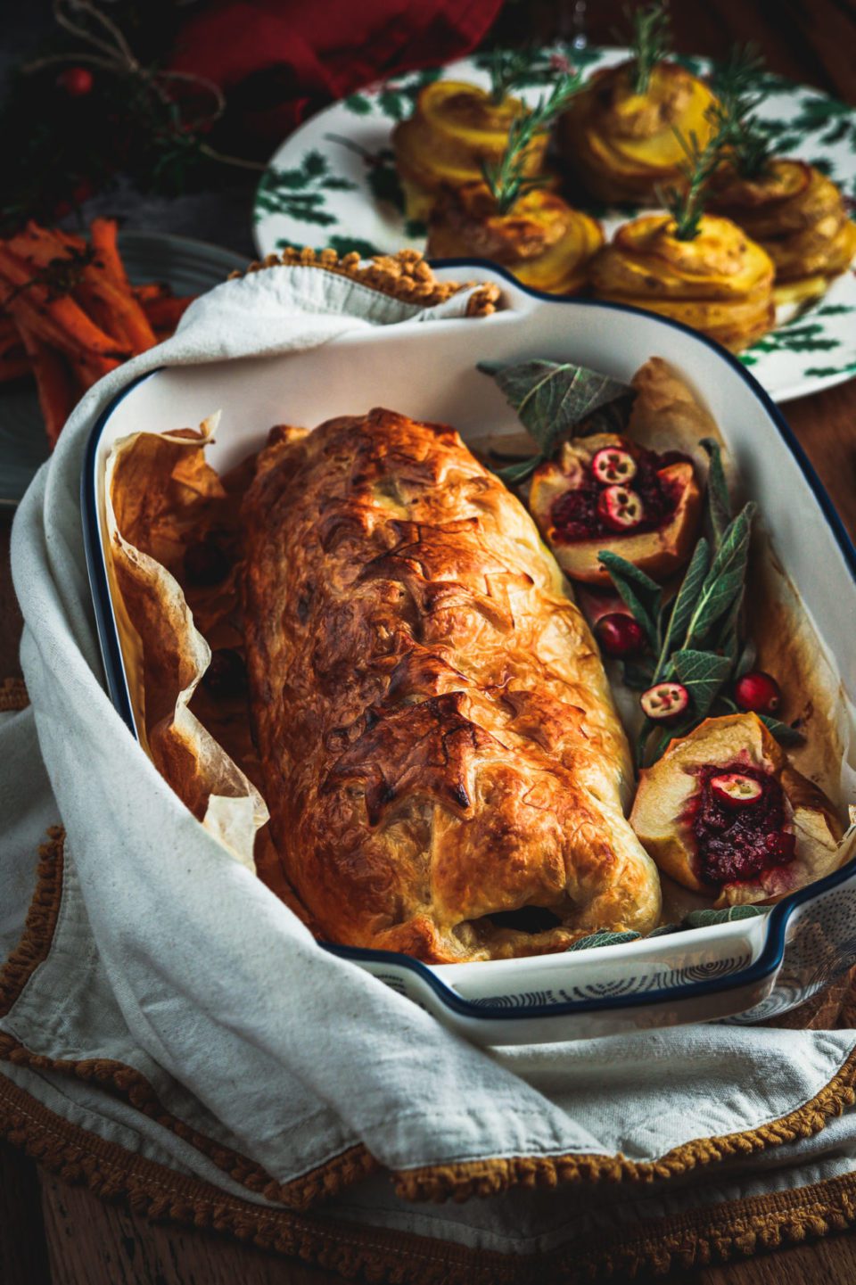 Fancy Pork tenderloin in puff pastry with caramelized apples and onions ...